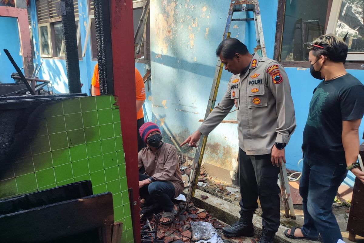 Dikritik karena Hadirkan Anak Pembakar Sekolah dalam Jumpa Pers ... Dikritik karena Hadirkan Anak Pembakar Sekolah dalam Jumpa Pers ...