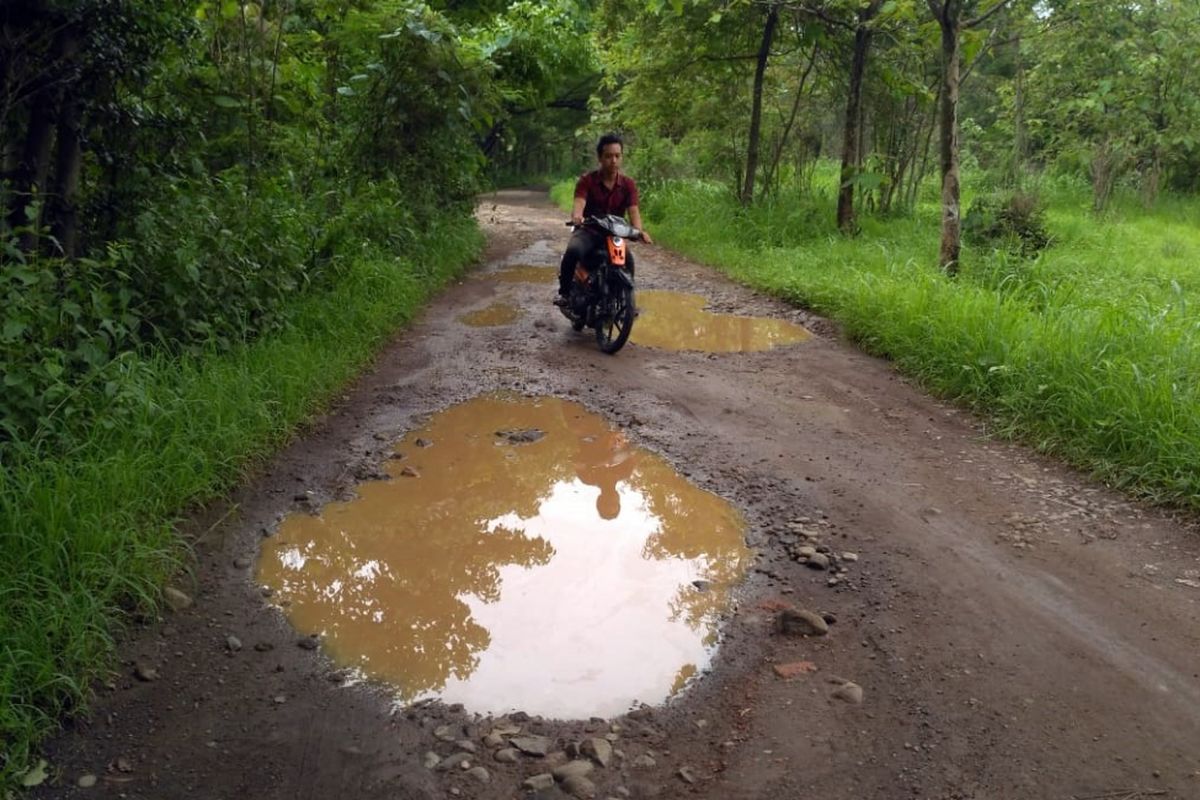 Berjuang Mencari Air, Hidup Kering di Karang Dawa (2)