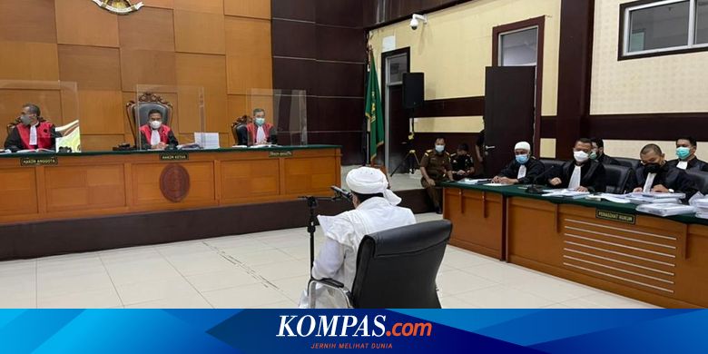 Kasus Megamendung, Hakim Jatuhkan Vonis Lebih Ringan dari Tuntutan Jaksa