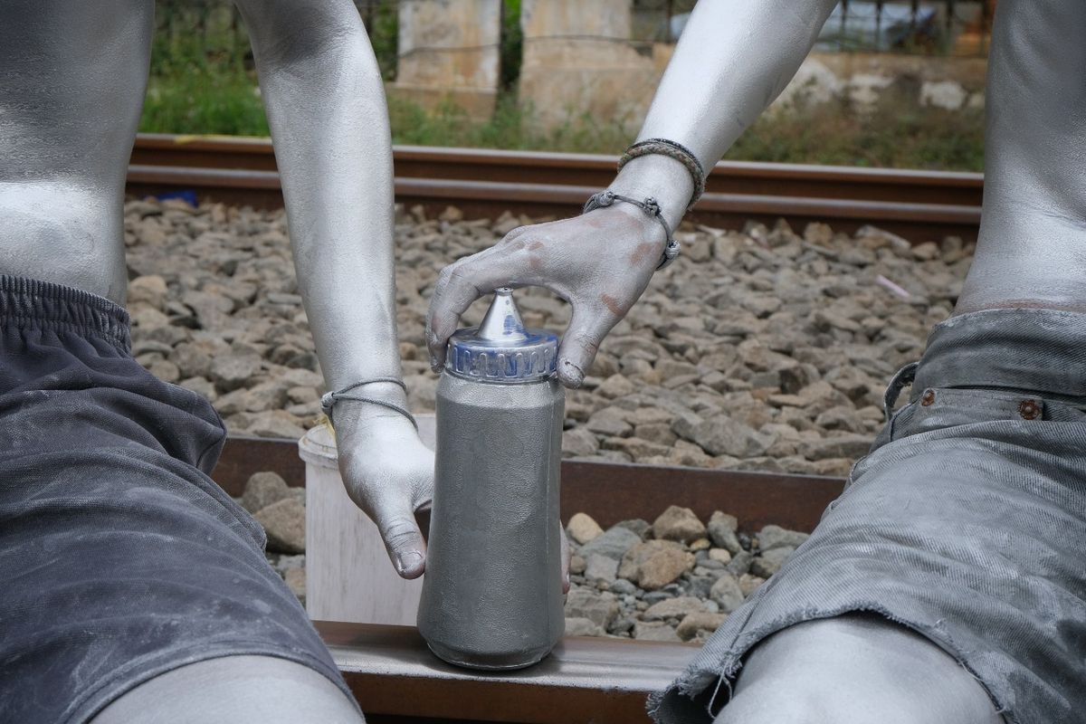 Kronologi Manusia Silver Tanpa Identitas Meninggal Setelah 4 Hari Koma ...