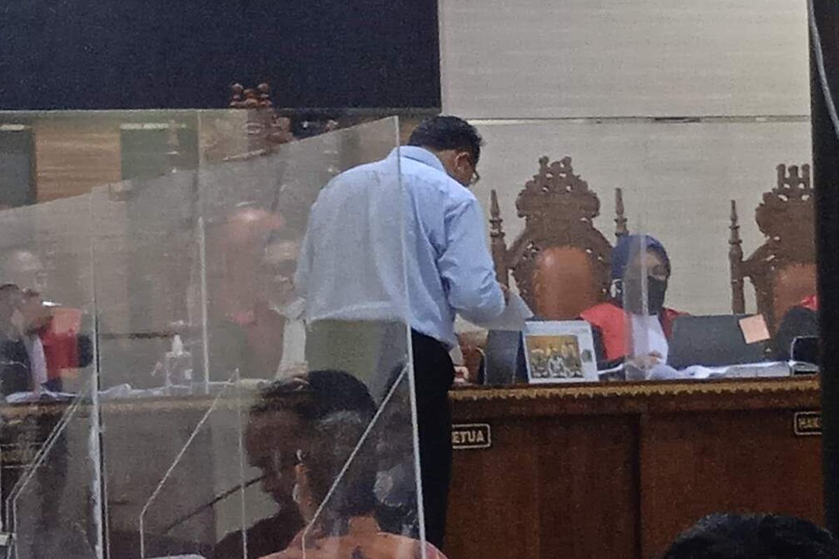 Mengaku Beri "THR" ke Eks Rektor Unila, Dekan FMIPA Dimarahi Hakim