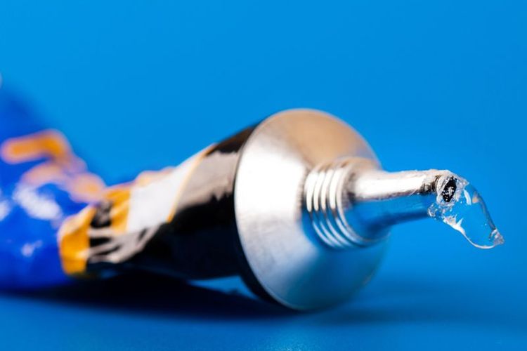 Jarang Diketahui, Ini 6 Kegunaan Lem Super Glue di Rumah