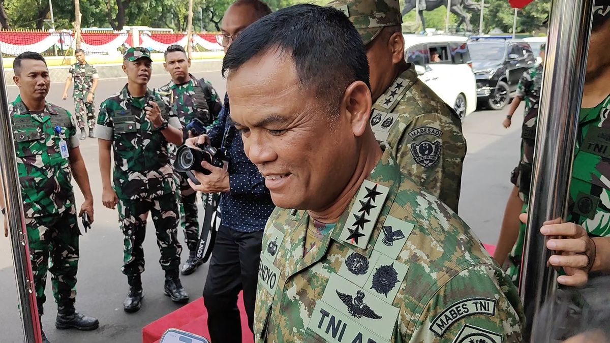 TNI Luncurkan Seragam PDL Baru, Akan Dipakai Serentak di HUT ke-80