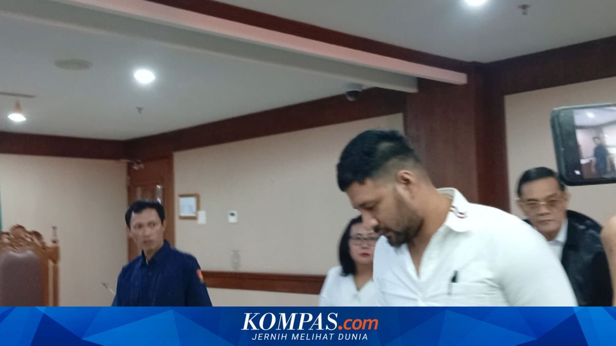 Tangis Ammar Zoni di Ruang Sidang: Kehilangan Ayah hingga Hidup di “Sel ...