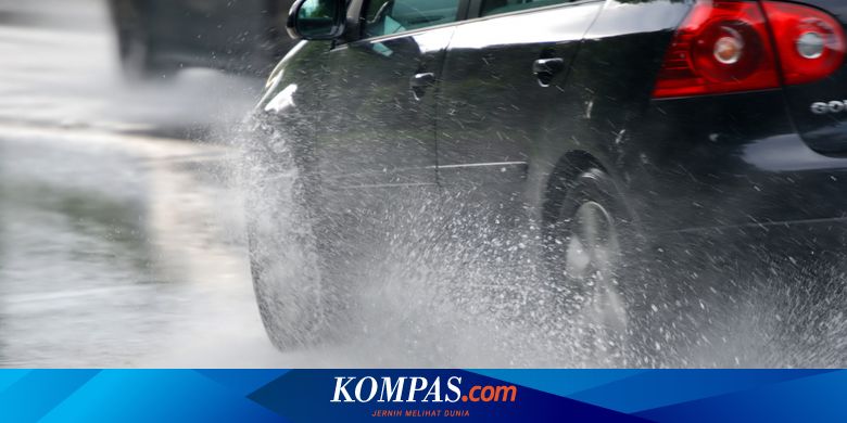 Begini Cara Merawat Mobil Saat Musim Hujan