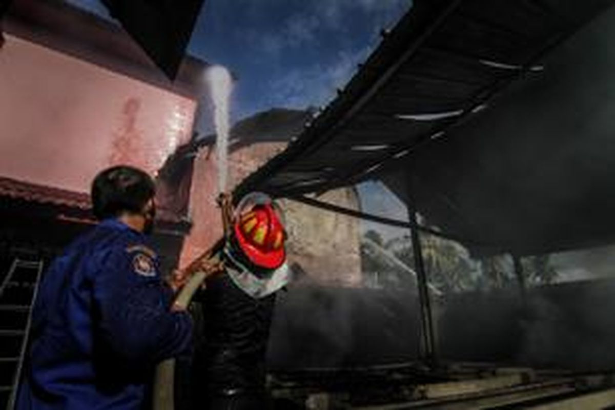 Gudang PLN di Banda Aceh Musnah Terbakar