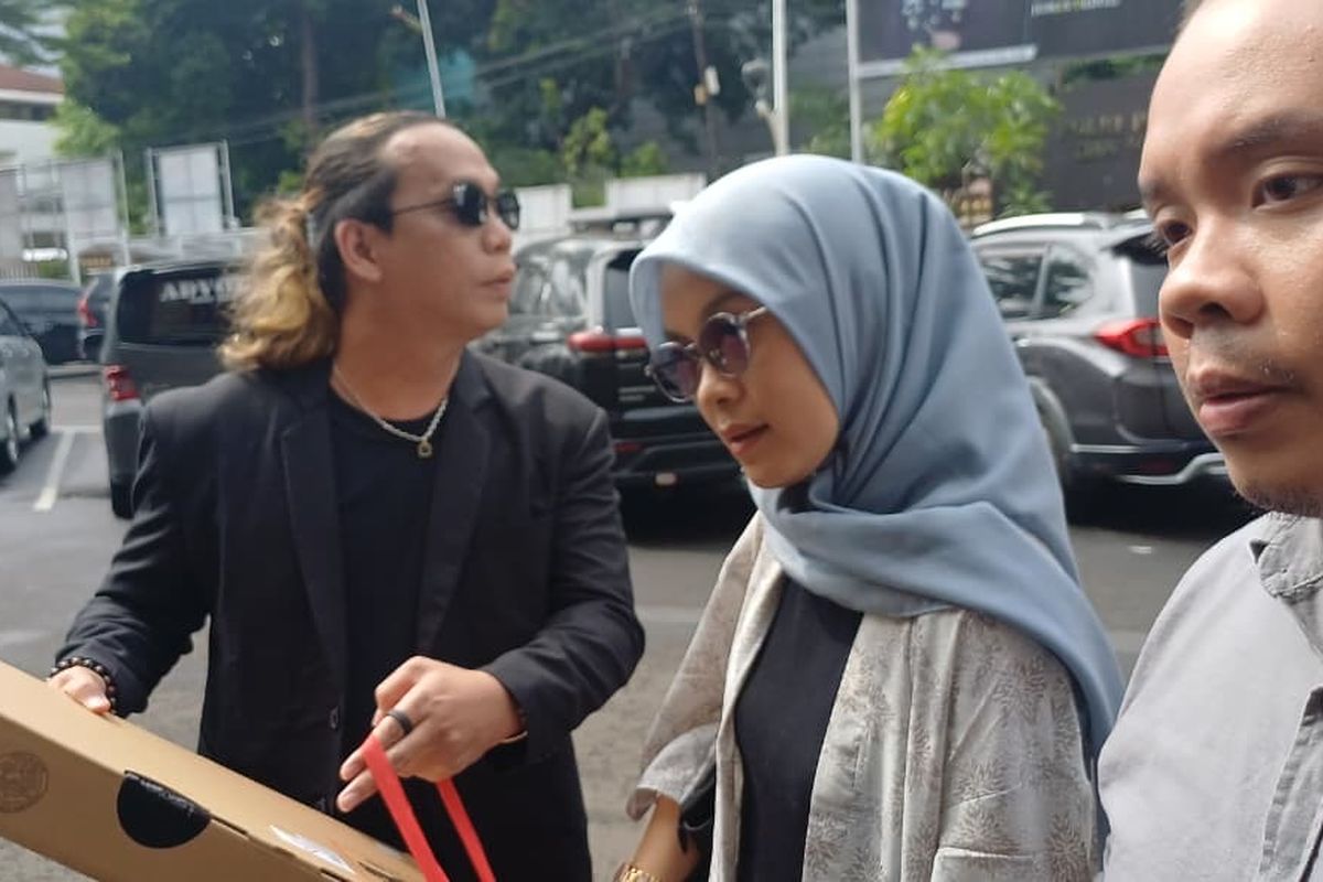 Mantan Karyawan Ashanty Ngaku Diancam Saat Laptop dan Handphone Diambil