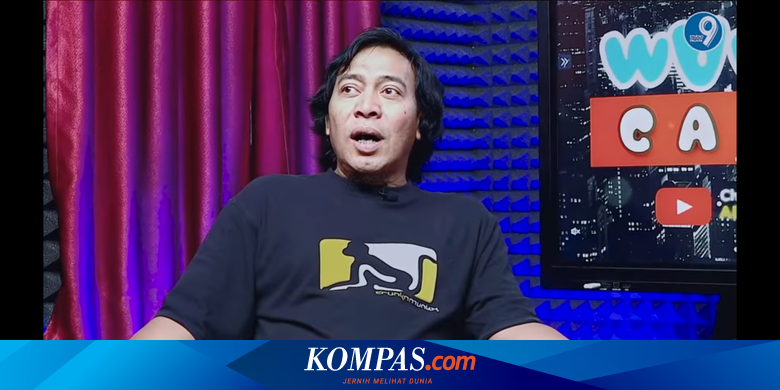 Komeng Review Kapal Perang Ditemani Rendy GGS yang Kini Anggota TNI AL