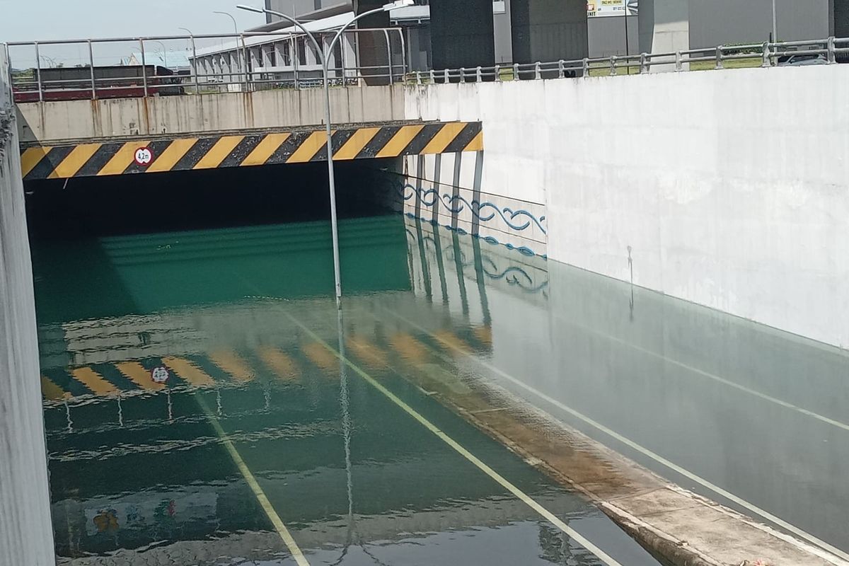 Belum Beroperasi, Underpass MM2100 Cikarang Sudah Kebanjiran