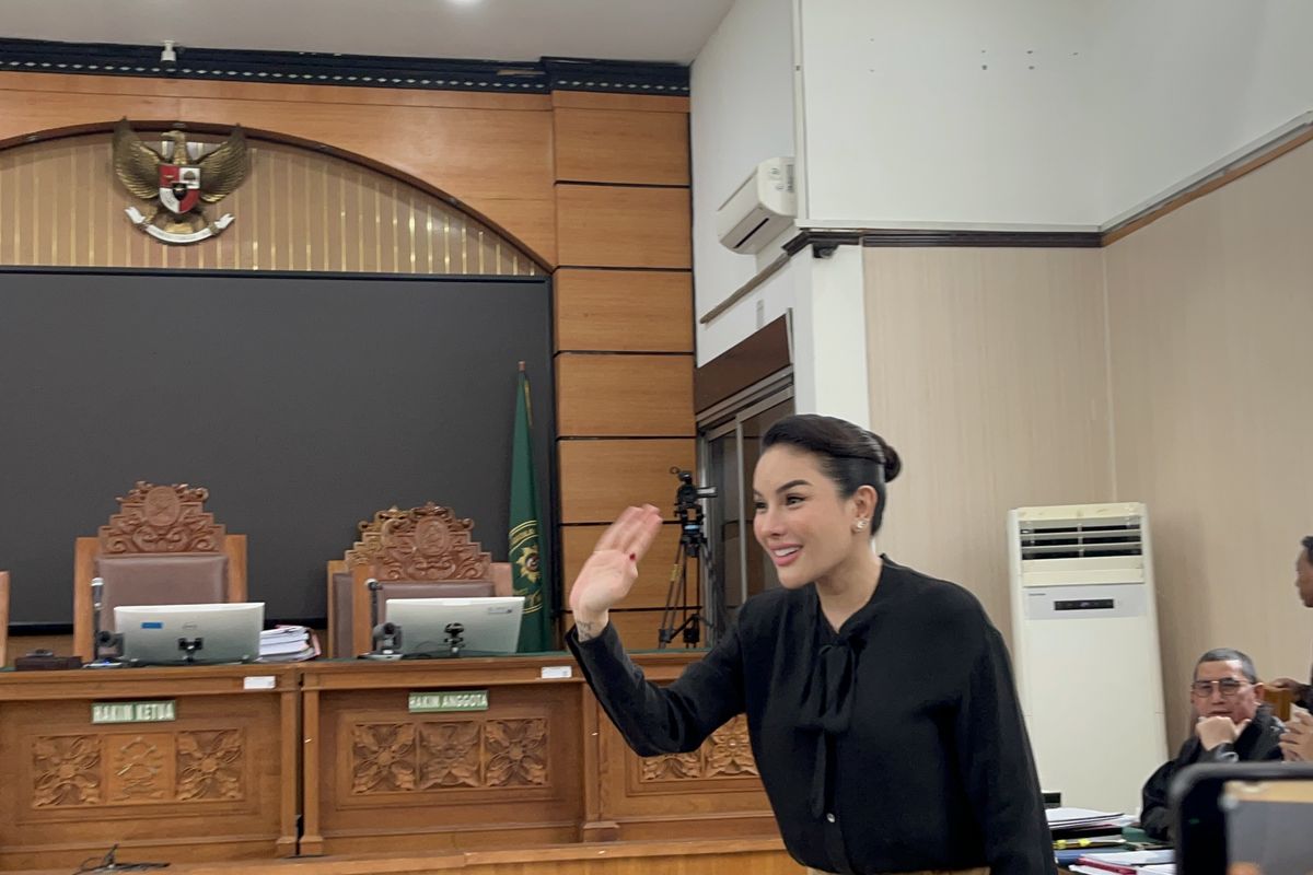 Nikita Mirzani Akui Sakit Saat Jalani Sidang Dugaan Pemerasan