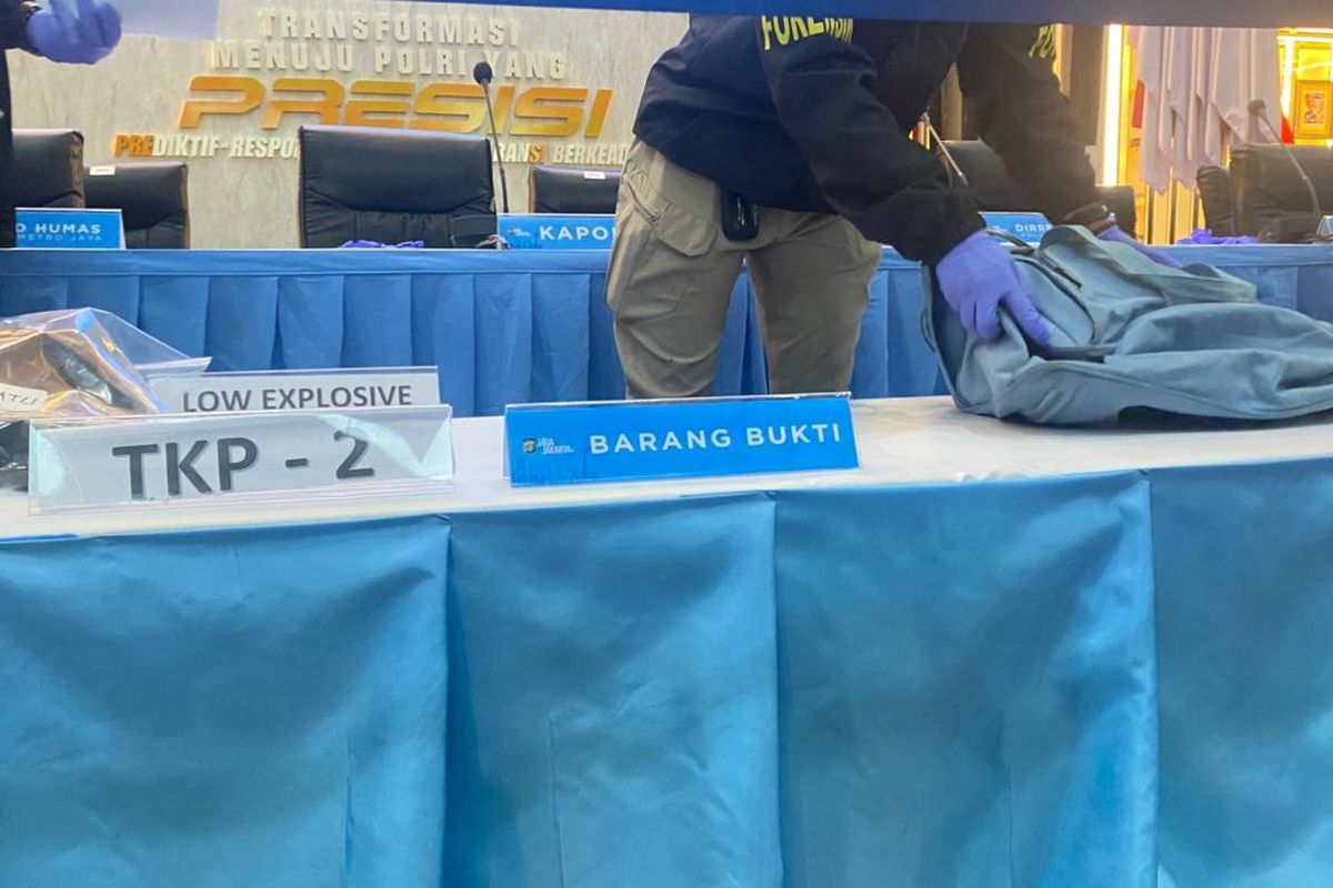 Polisi Pajang Barang Bukti Ledakan SMAN 72 Jakarta, Termasuk Sabuk ...