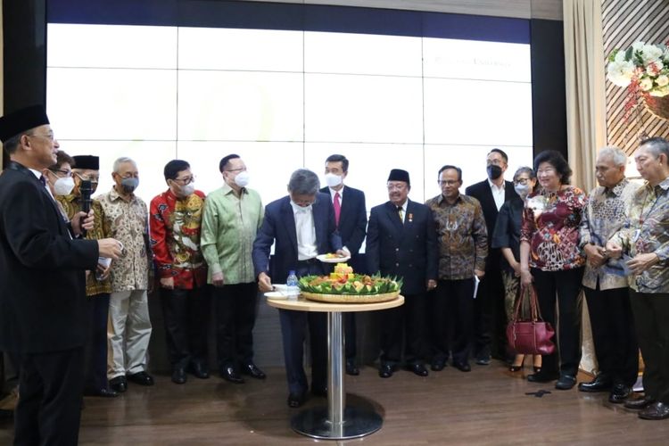 Dies Natalis Ke-20, SD Darmono: PresUniv Mengemban Misi Mencerdaskan Bangsa