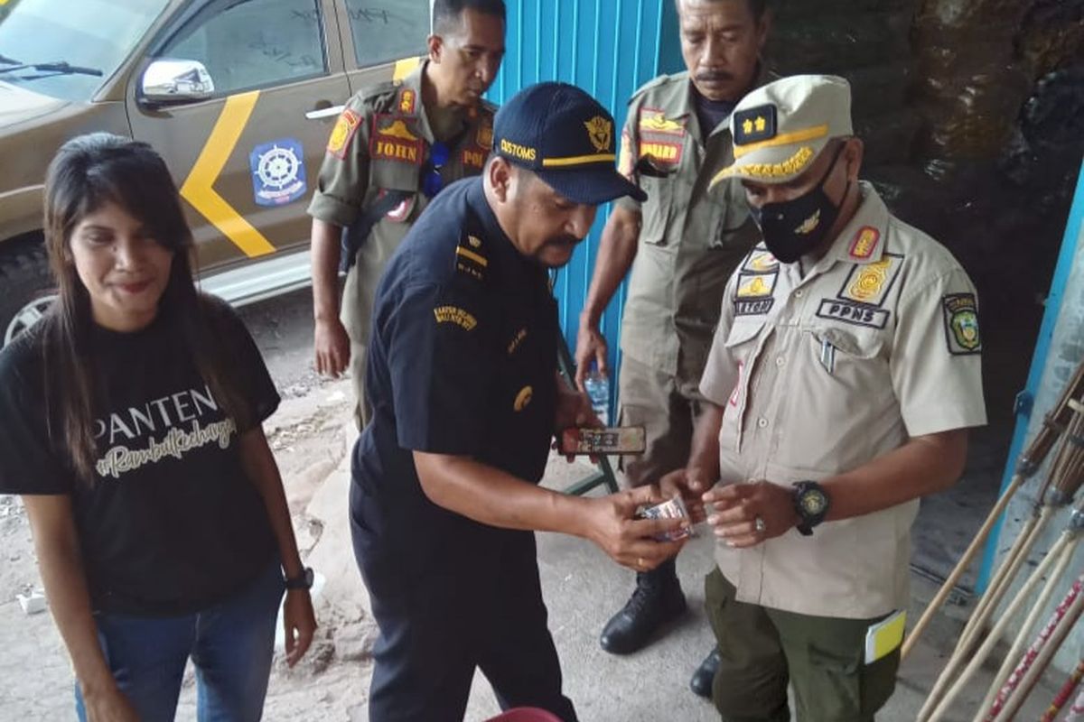 Bea Cukai dan Satpol PP Flores Timur Sita 1.800 Batang Rokok Ilegal