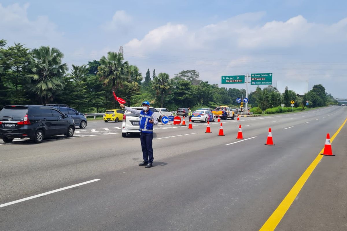 "One Way" Akan Diterapkan Arah Jakarta, Pemudik Tujuan Bandung dan ...