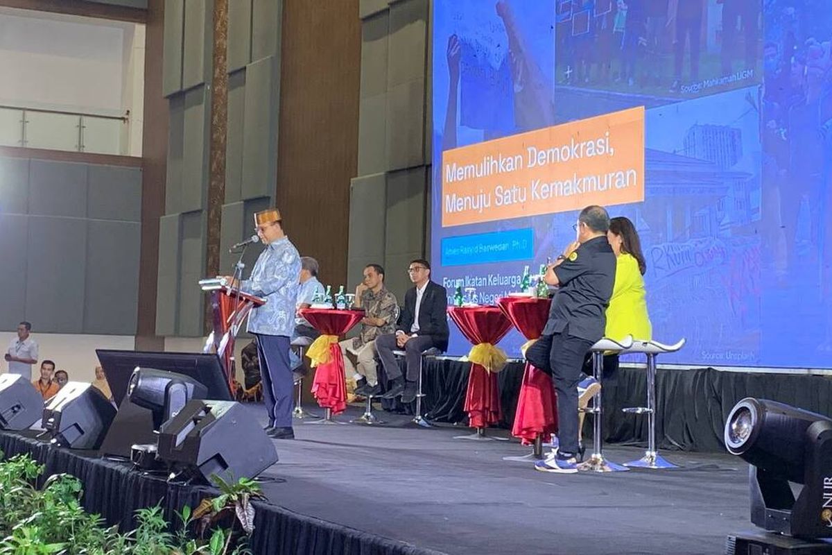 Anies Baswedan Sebut Masyarakat Indonesia seperti Tinggal di Konoha