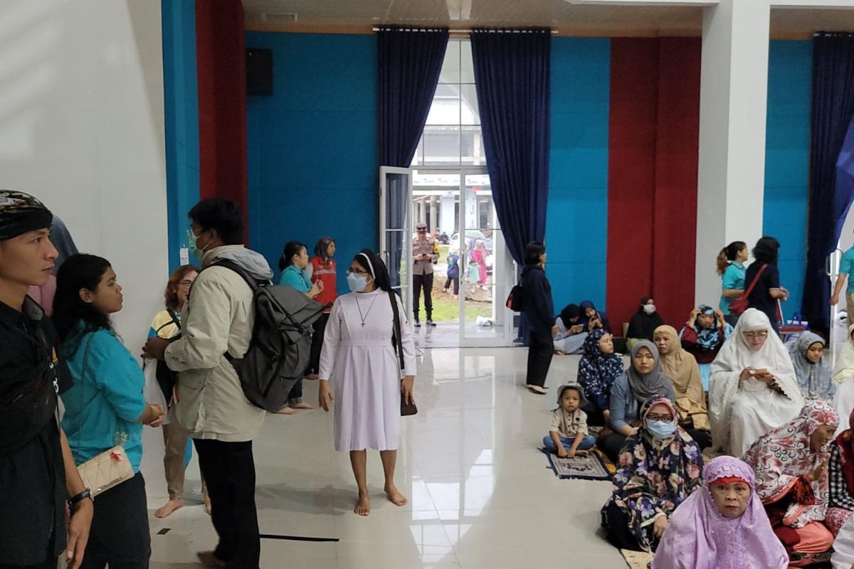 Puluhan Umat Lintas Agama di Purwokerto Bantu Pelaksanaan Shalat Idul Adha