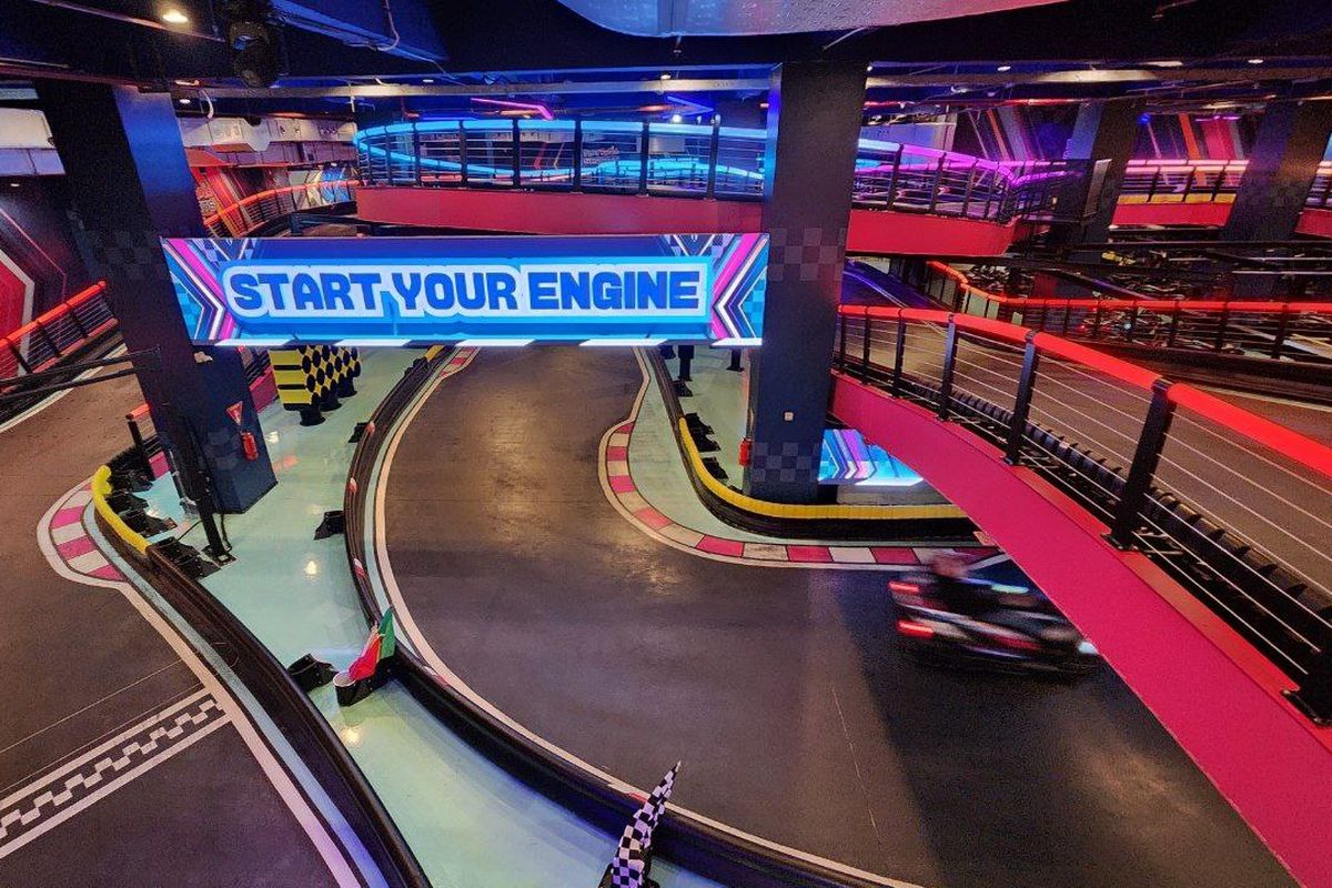 Sensasi Balapan Gokart di Sirkuit Indoor Playtopia