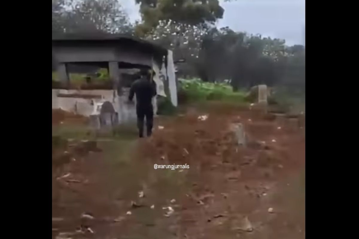 Sejoli Mesum di TPU Kebon Nanas, Langsung Diamankan Petugas