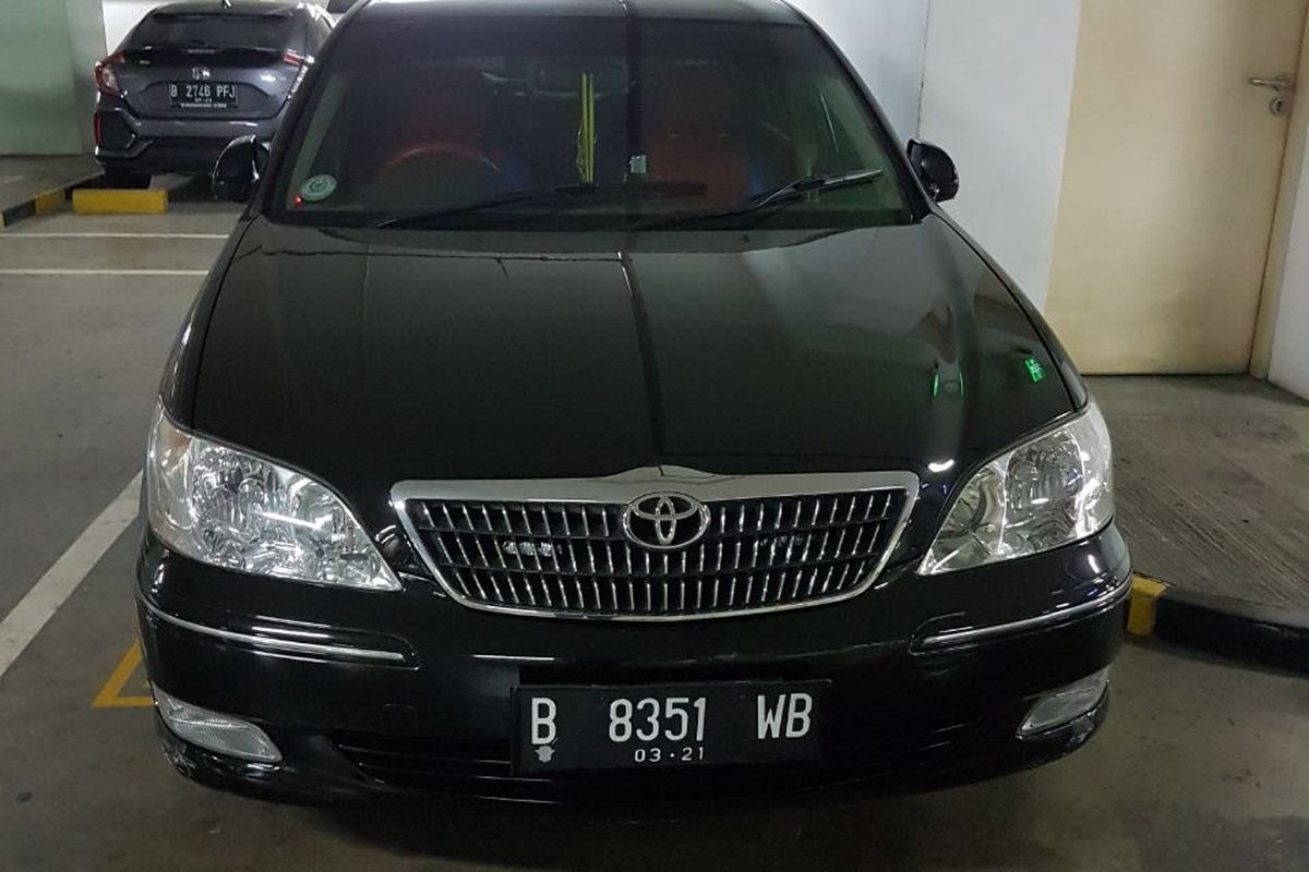 Penampakan Mobil Sedan Hitam yang Sempat Digunakan Harun Masiku