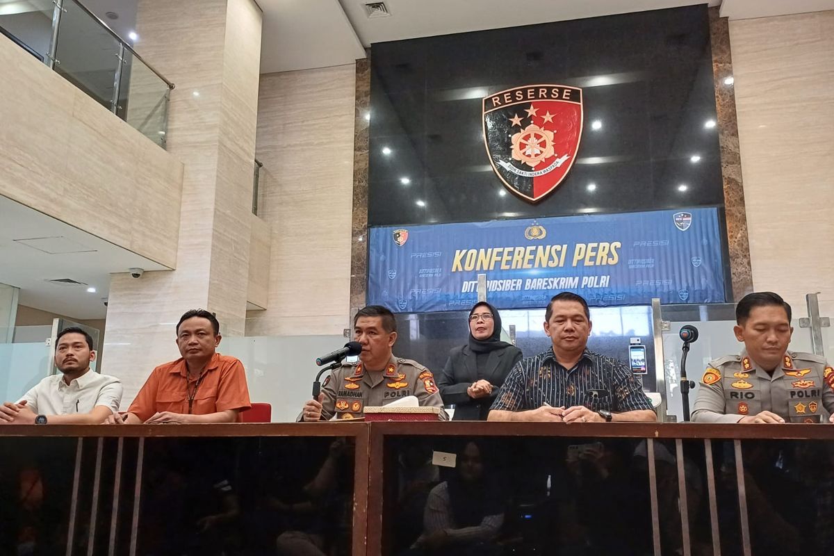 Polri: 2 Tersangka Kasus Penembakan Bripda IDF Dipatsus di Propam Mabes ...