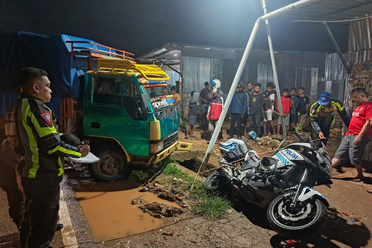 Polisi Pengawal Rombongan Motor Gede di NTT Ditabrak Truk, Alami Luka Parah