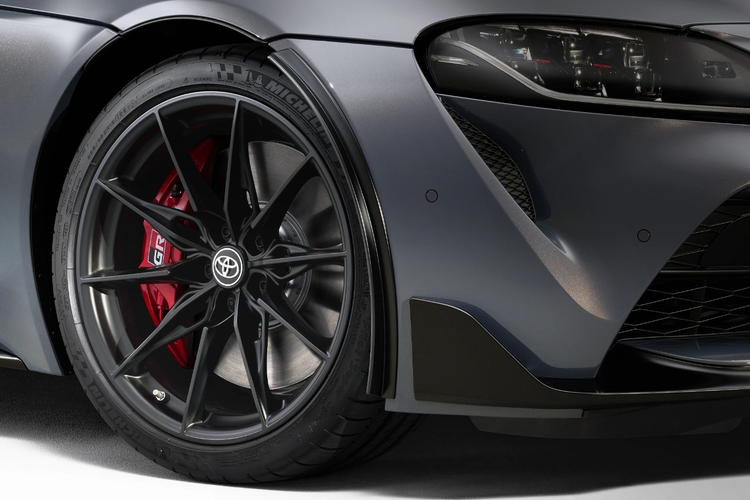 Toyota GR Supra Track Edition Meluncur, Siap Dipakai Balap