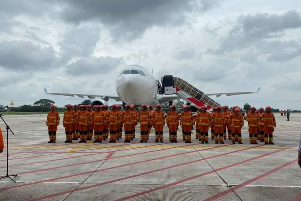 Tim INASAR dan Tim Kemanusiaan untuk Turkiye yang Dipimpin Menko PMK ...