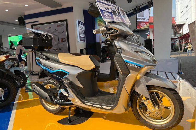 Modifikasi Yamaha Gear Ultima Bergaya Touring Harian