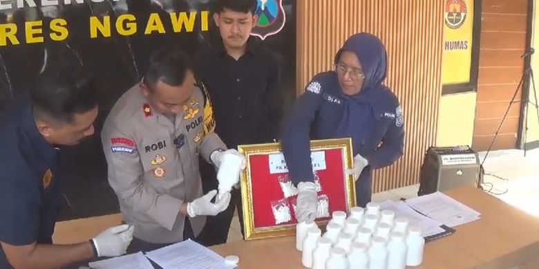 Berita Harian Narkoba Jenis Sabu Dan Pil Koplo Terbaru Hari Ini - Kompas.com