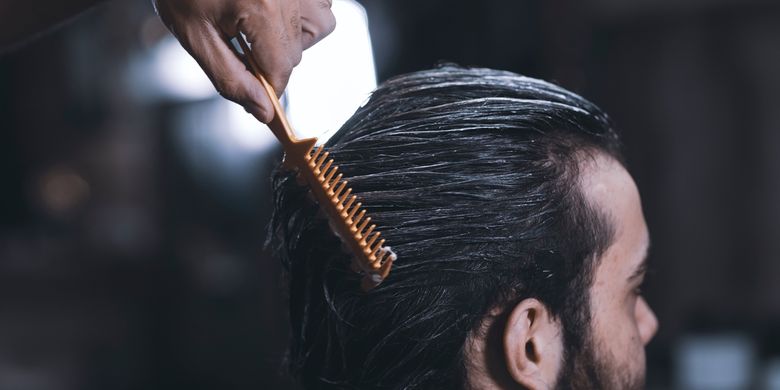 9 Gaya Rambut Gondrong Pria, Tampil Keren dan Berani! - Kompas.com