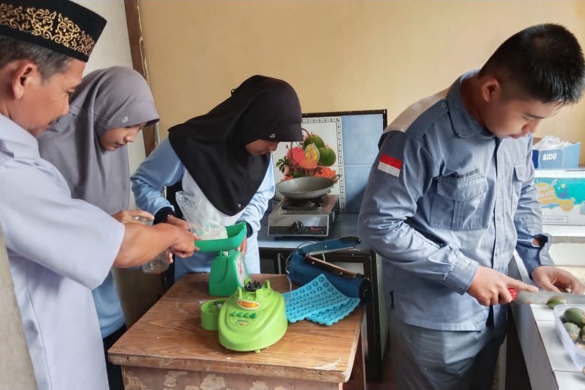 Permen Pinang, Inovasi Siswa SMA di Jambi, Dijual di Marketplace hingga ...