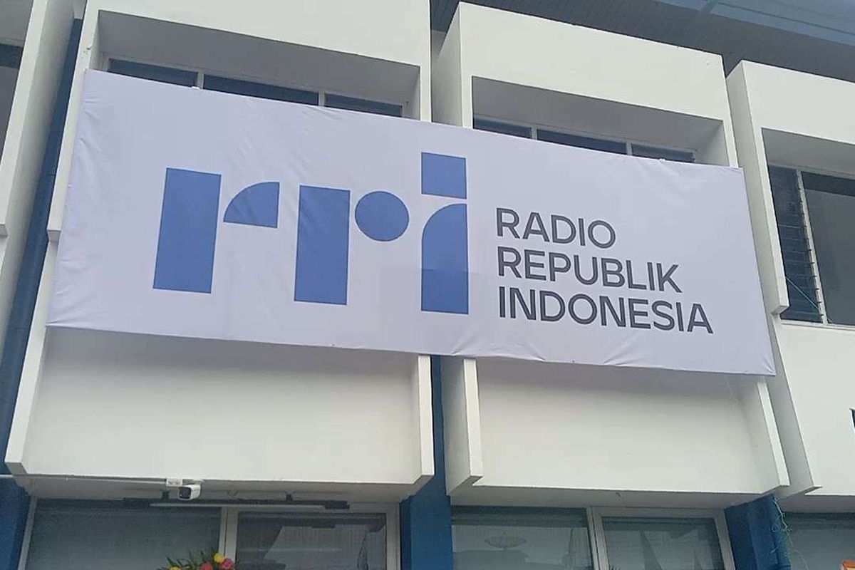 Sejarah Perkembangan Radio Di Indonesia