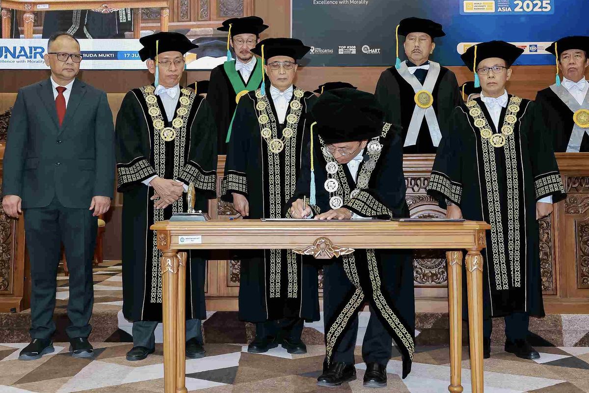 Madyan Resmi Dilantik Jadi Rektor Unair, Komitmen Wujudkan Rumah Intelektual