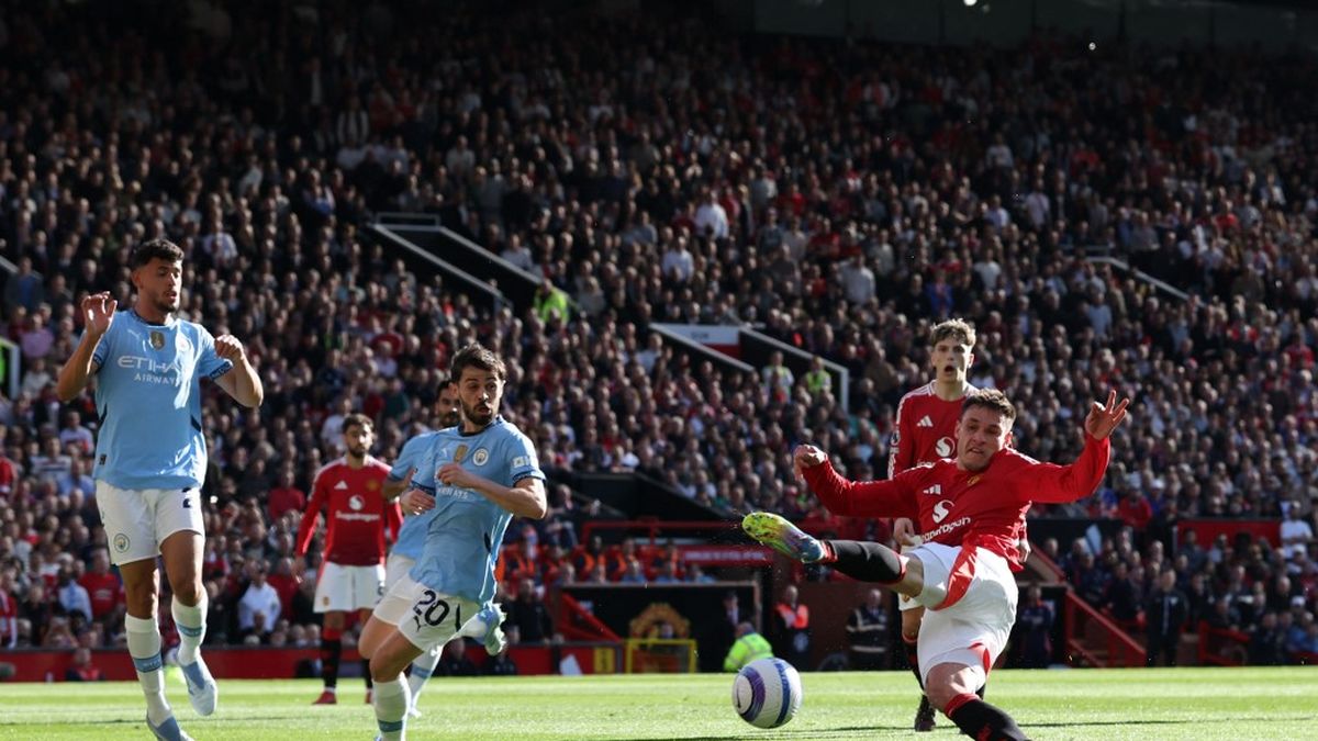 Derby Manchester City vs MU Malam Ini atau Besok? Cek Jadwal Liga ...