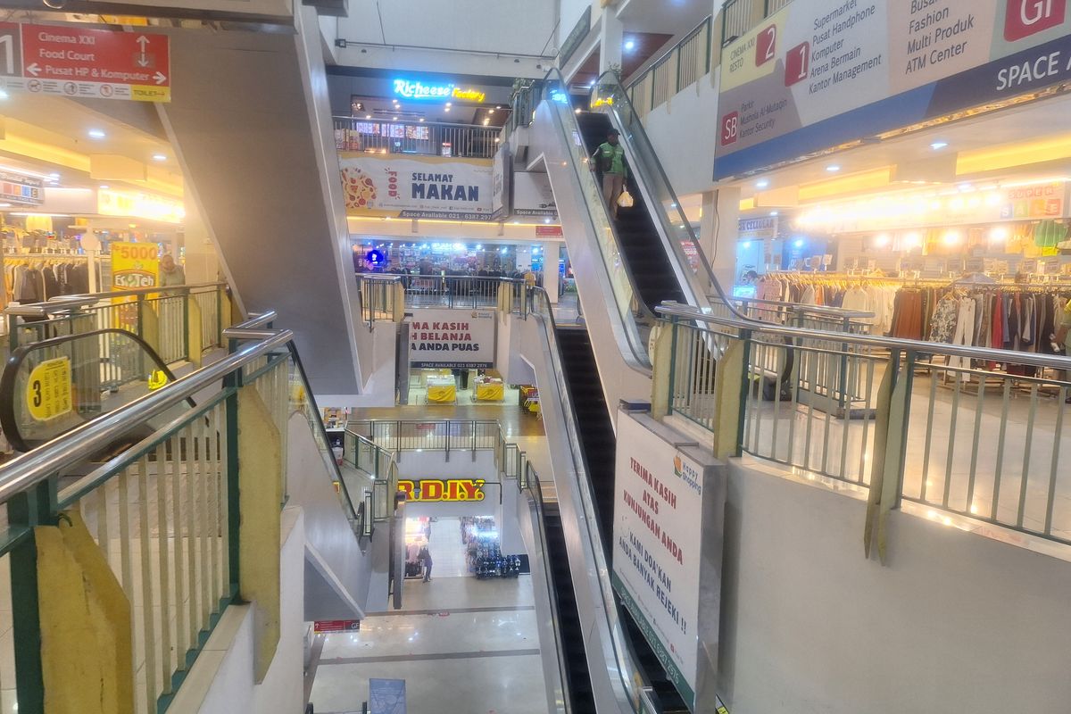 Sepi Pembeli, Pedagang Koja Trade Mall Minta Online Shop Dibatasi