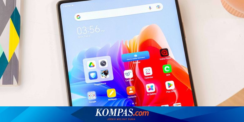 Tecno Umumkan Ponsel Lipat Pertama Phantom V Fold