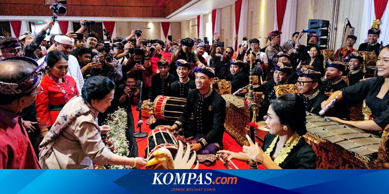 Megawati Jadi "Pelatih" Dadakan Gamelan Bali, Ajari Main Suling dan Gendang