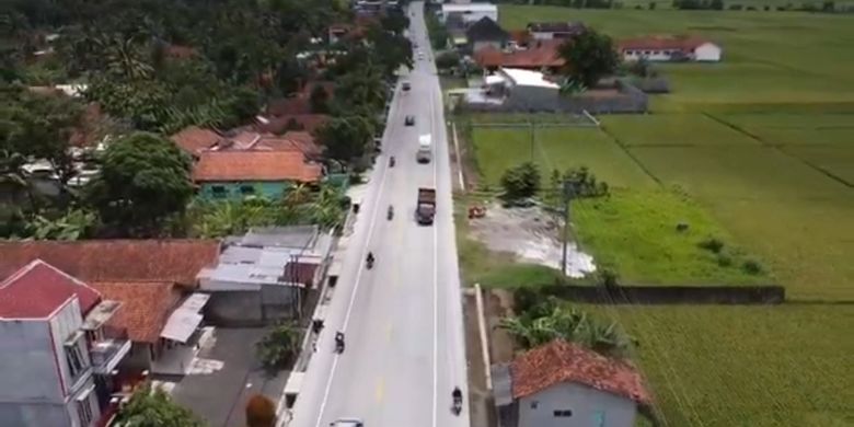 Berita Harian Jalur Mudik Rawan Macet Dan Minim Penerangan Di Kebumen Terbaru Hari Ini - Kompas.com