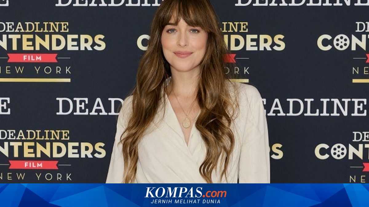 Dakota Johnson dan Chris Martin Kompak Move On, Putus Setelah 8 Tahun ...