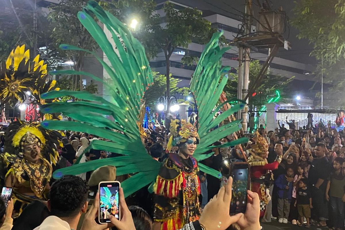 Semarang Night Carnival 2025: Karnaval Malam Bertabur Kostum dan ...