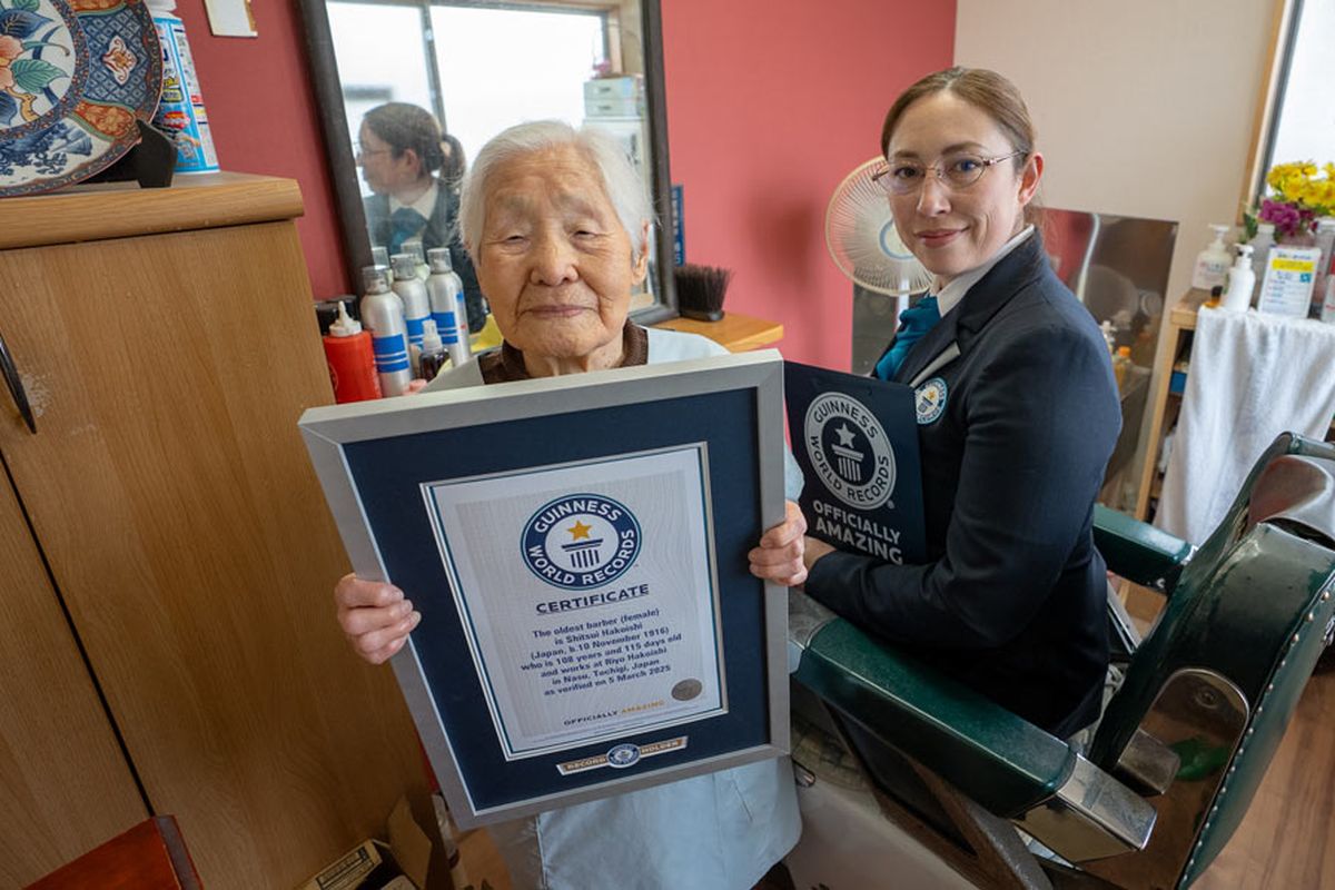Inilah Hakoishi Shitsui, Tukang Cukur Tertua di Dunia Berusia 108 Tahun