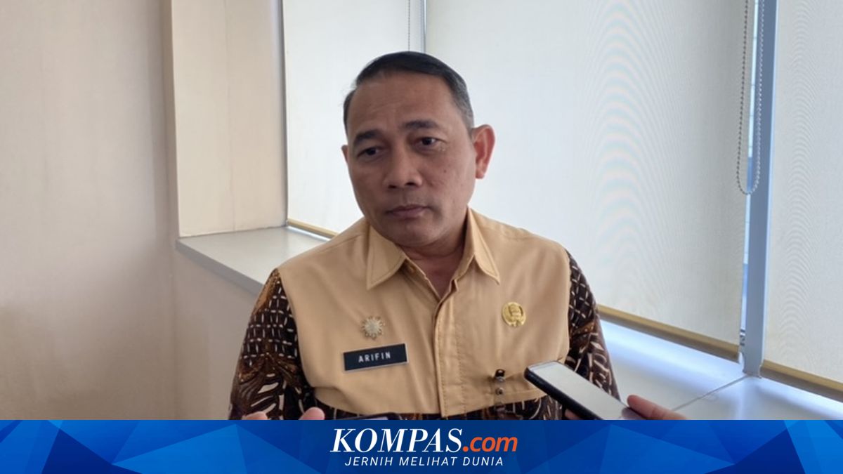 Celakakan Pengendara, Bendera Parpol di "Flyover" Kuningan Bakal ...