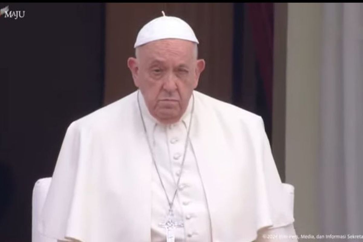 Rumput Stadion Utama Gelora Bung Karno Tidak Akan Ditutup Selama Misa Agung bersama Paus Fransiskus