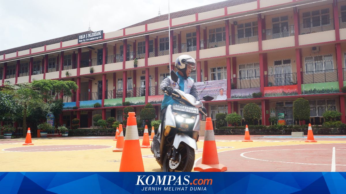 Belajar Naik Motor Matik yang Baik dan Benar