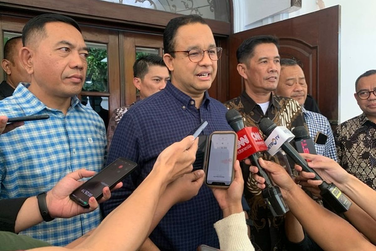 Anies Akan Susul Cak Imin Ziarah ke Makam Wali Songo