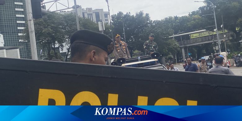Alasan Polisi Tutup Jalan Menuju Kemenhub yang Bikin Massa Demo Ojol Kecewa