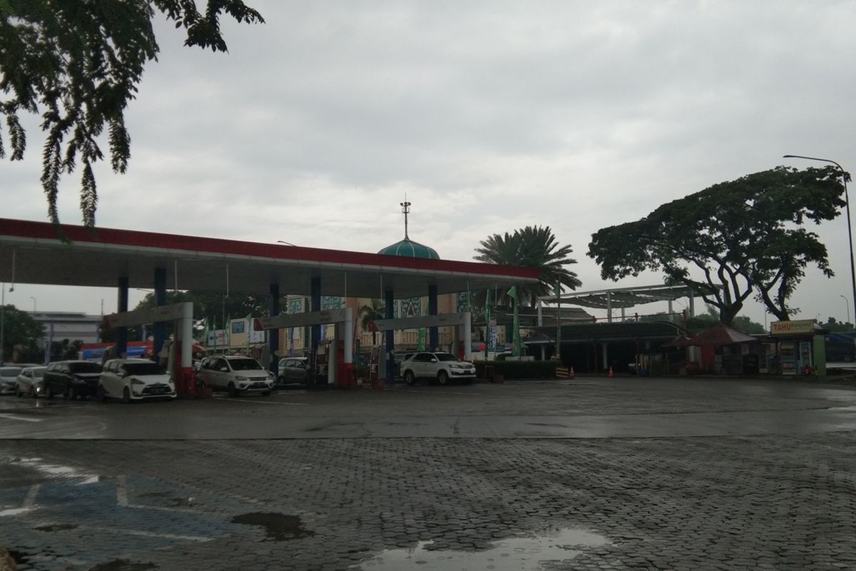 Berikut Daftar Rest Area yang Punya SPBU di Jalan Tol Trans-Jawa ...