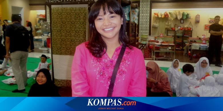 Amel Carla dan Keluarga Akan Berseragam Batik Saat Lebaran