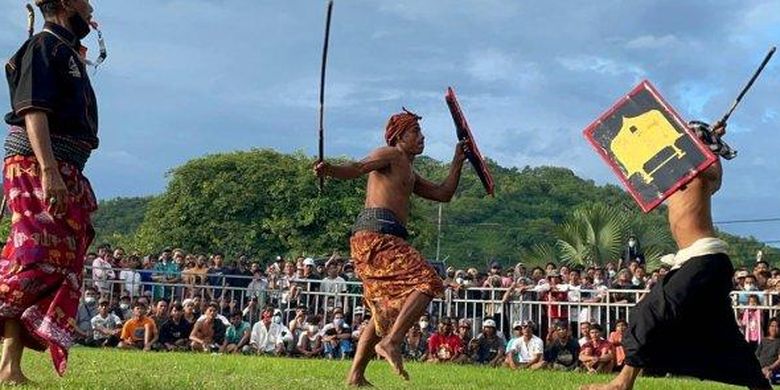 Berita Harian Peresean-adat-lombok Terbaru Hari Ini - Kompas.com