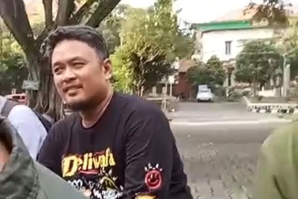 Pria Berbaju Hitam Datangi Diskusi Mahasiswa di Semarang Diduga Intel, Kapendam: Bukan Anggota Kami